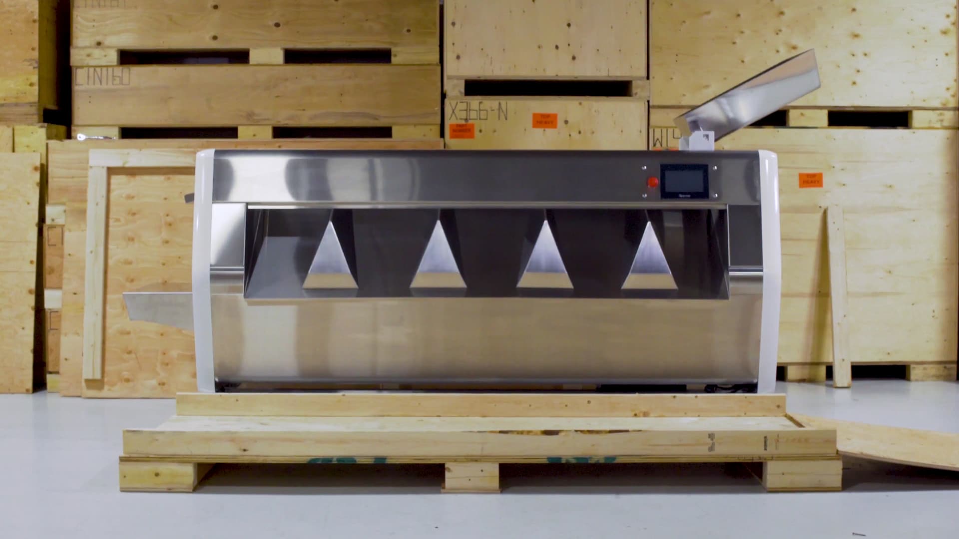 M9 Sorter Uncrating & Assembly - Mobius Trimmer Canada