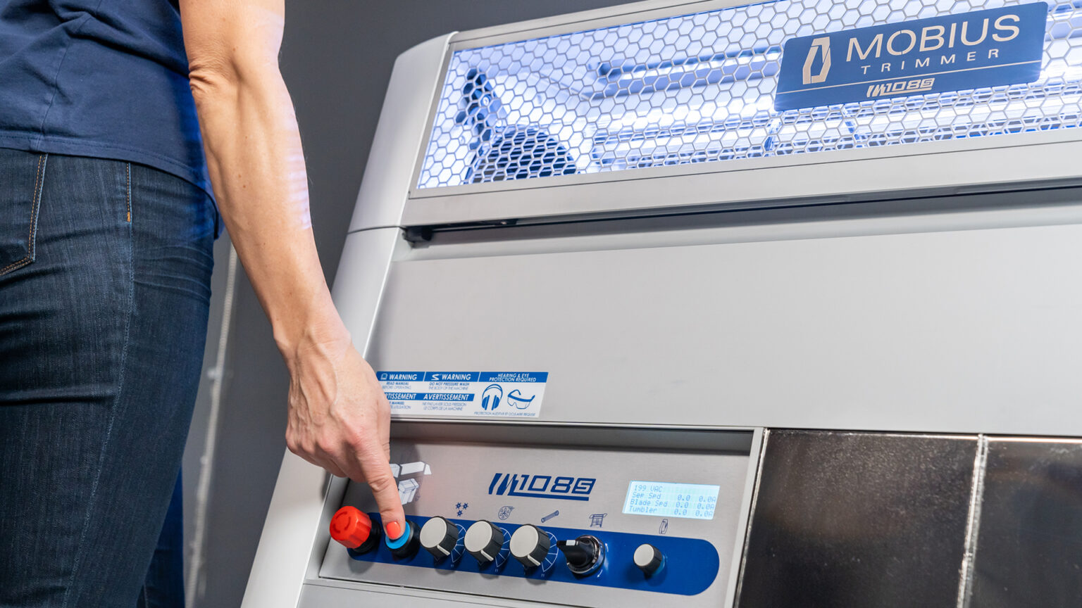 Understanding the Control Panel - Mobius Trimmer