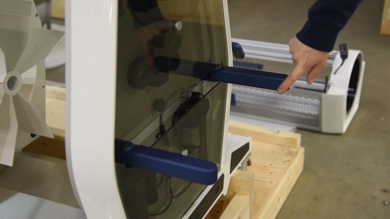 Uncrating & Assembly - Mobius Trimmer