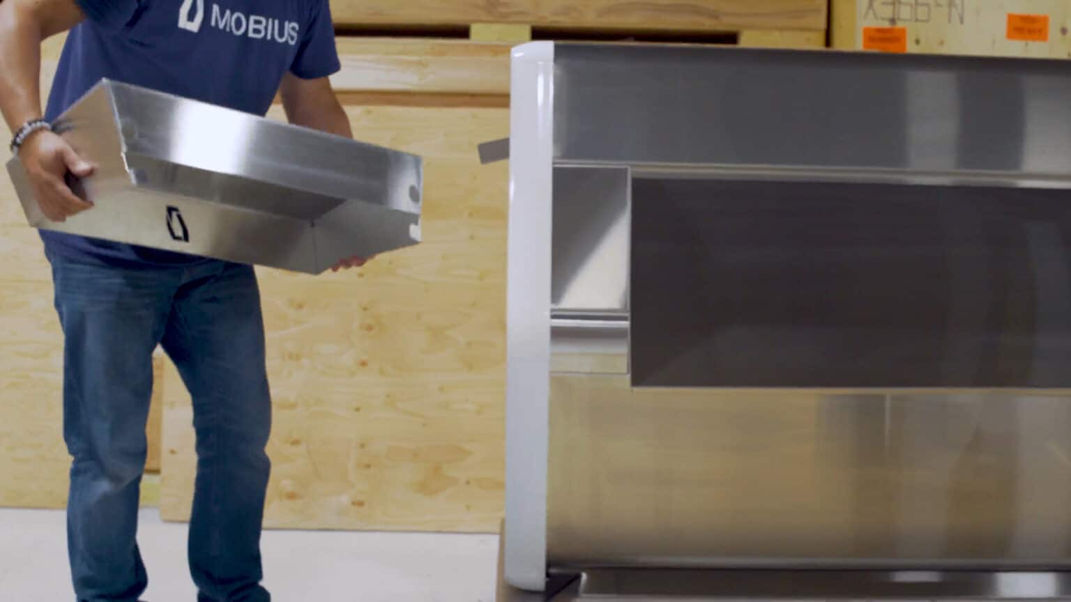 M9 Sorter Uncrating & Assembly - Mobius Trimmer