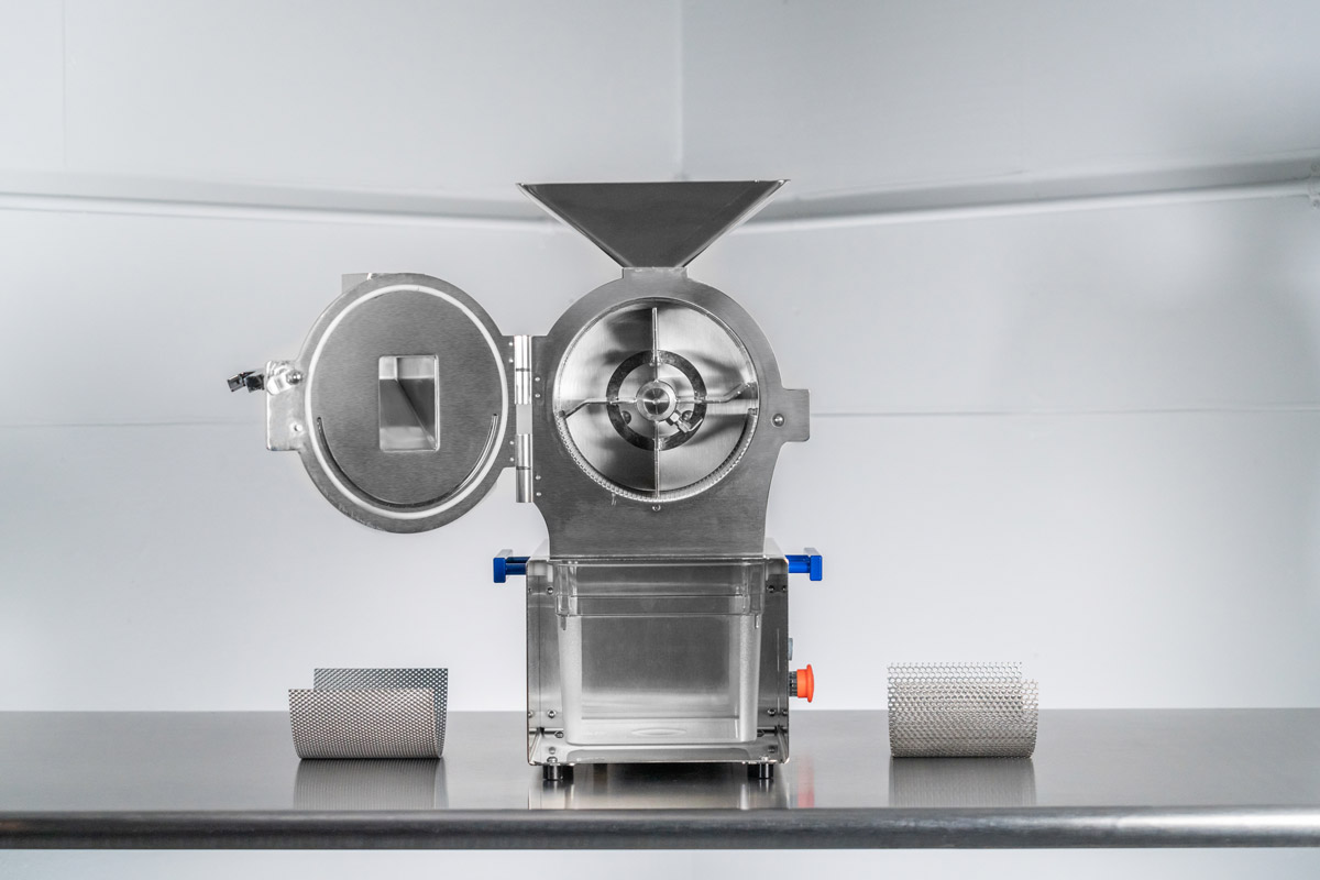 Industrial Cannabis Grinder | Mobius