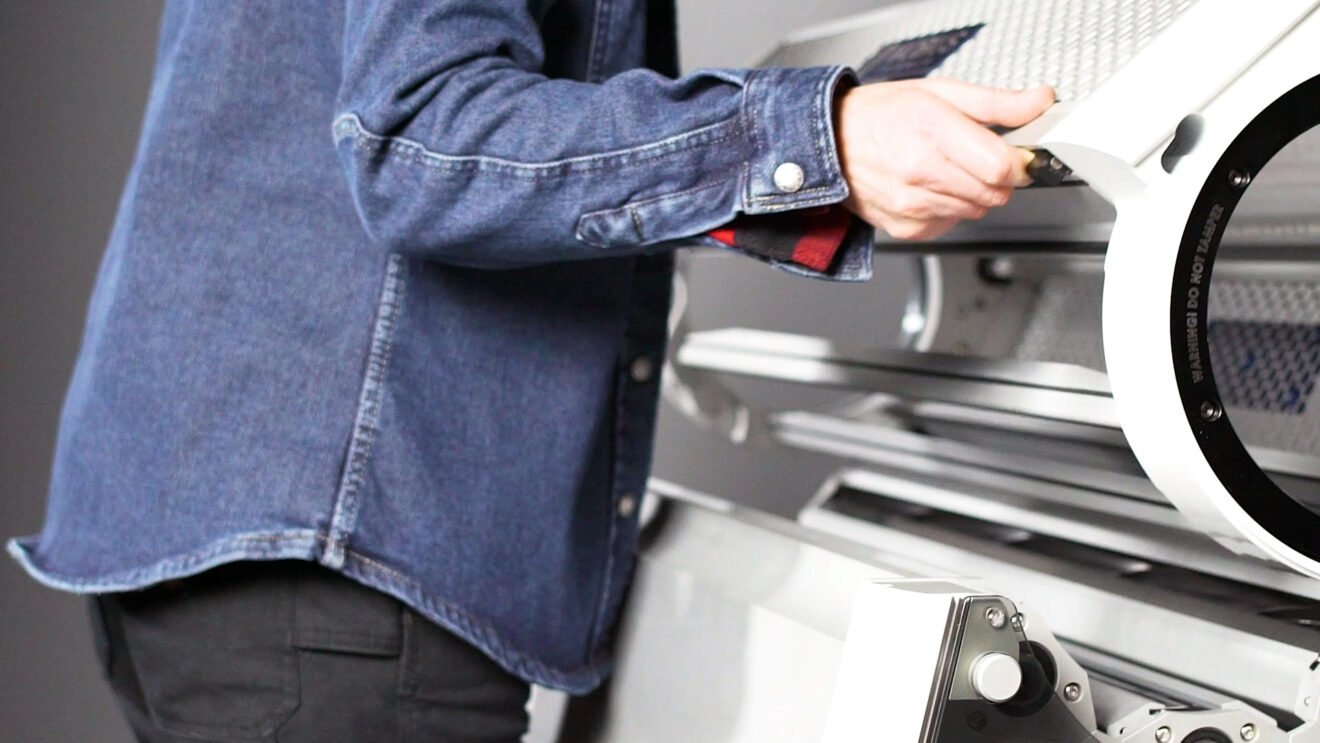 Tumbler Installation & Removal - Mobius Trimmer