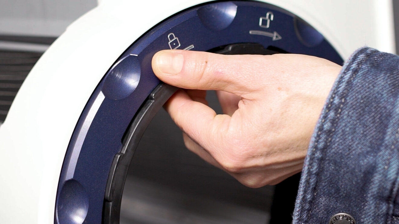 Tumbler Installation & Removal - Mobius Trimmer